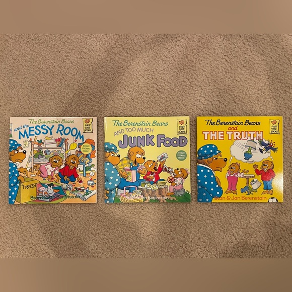 Toys | Bundle Of 3 Berenstain Bear Books Including Messy Room Junk Food ...